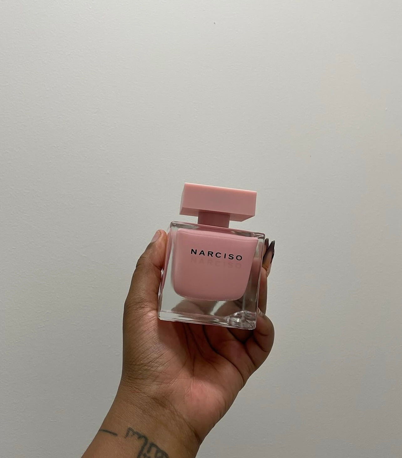 Narciso Rodriguez For Her (pink) – Good Fragrances SA